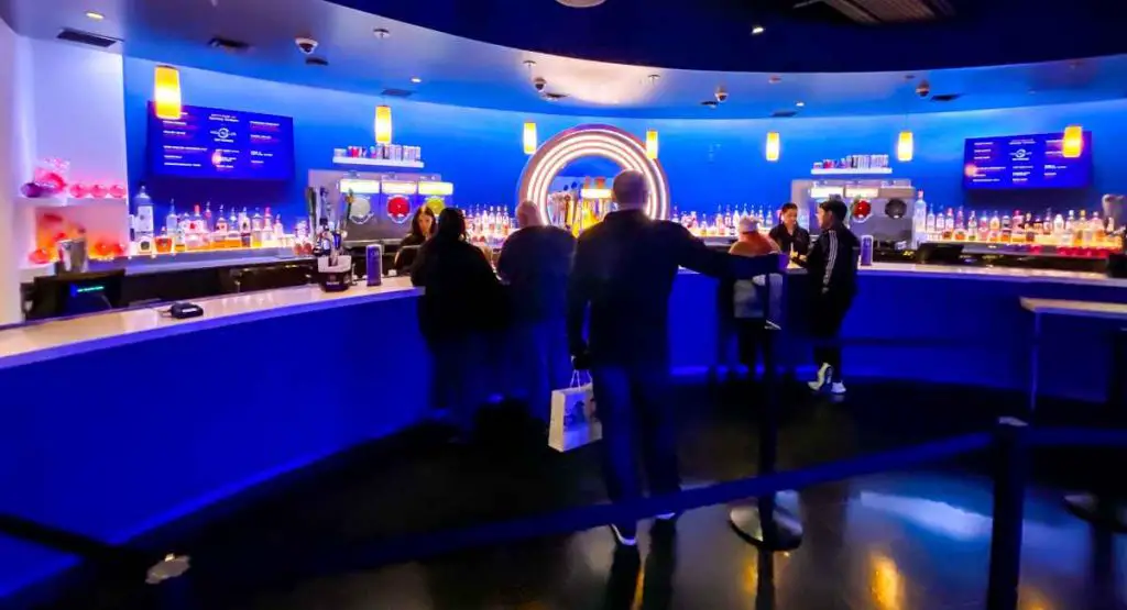 High Roller Las Vegas Cost (Best Times to Ride) - FeelingVegas