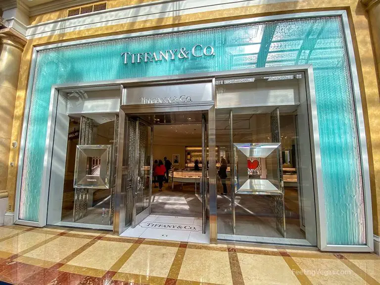 Bellagio Shops: Shopping at Via Bellagio (Las Vegas) - FeelingVegas