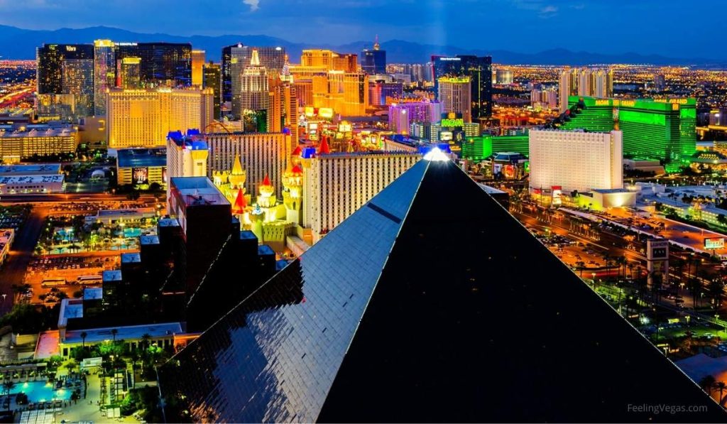 14 Las Vegas Replicas! World Landmarks in Vegas (Photos!) - FeelingVegas