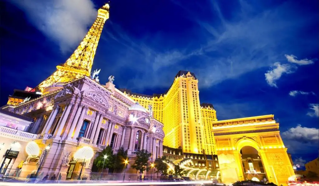 14 Las Vegas Replicas! World Landmarks in Vegas (Photos!) - FeelingVegas