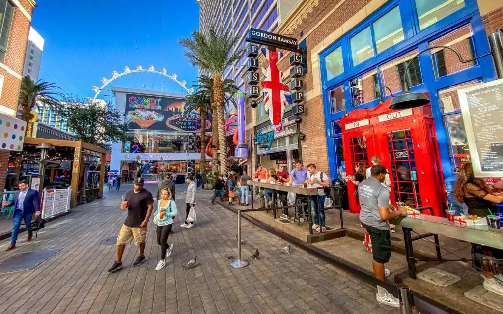 The LINQ Promenade On The Vegas Strip (The Ultimate Guide) - FeelingVegas