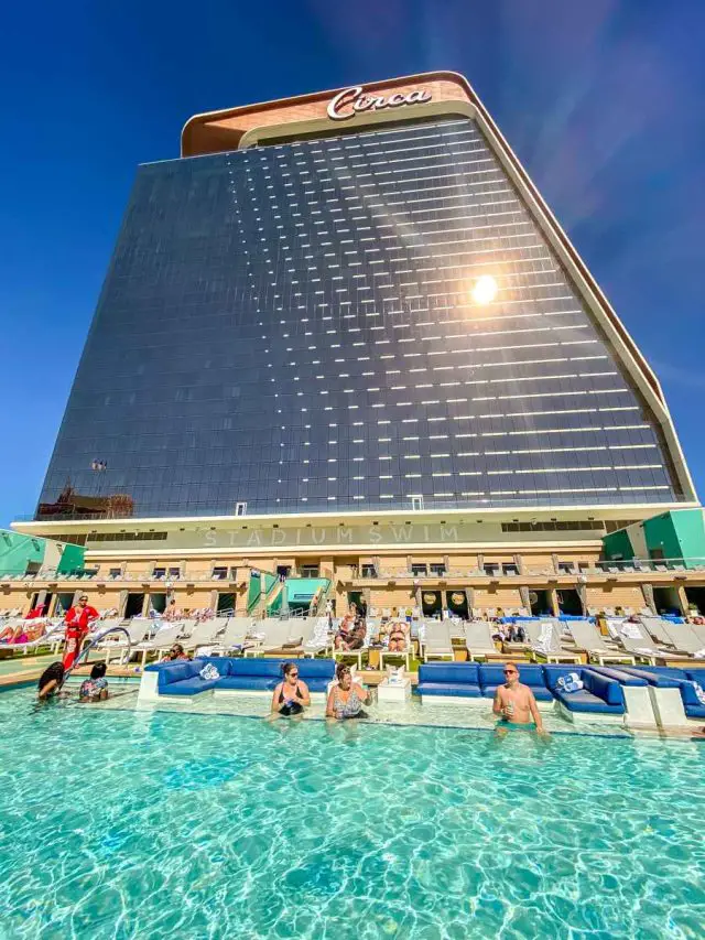 Can You Go to the Circa Pool Without Staying There? (Answered ...