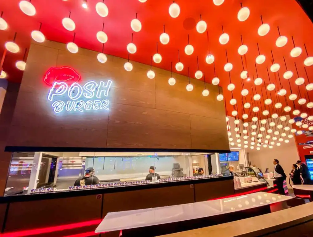 Las Vegas on a Budget: Top 9 Dining Hacks to Save Big - FeelingVegas