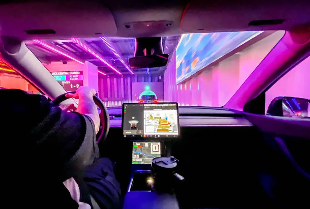 How To Ride The Vegas Loop (Cost, Stations & Future Routes) - FeelingVegas