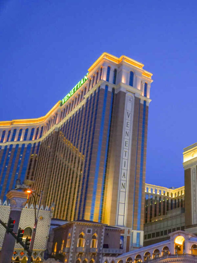 Bellagio vs Venetian - Which Las Vegas Hotel to Choose Story - FeelingVegas