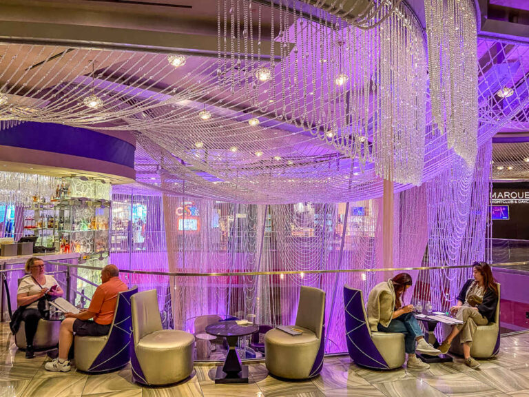 Sip in Style: The Chandelier Bar Las Vegas Unveils a World of Crystal ...